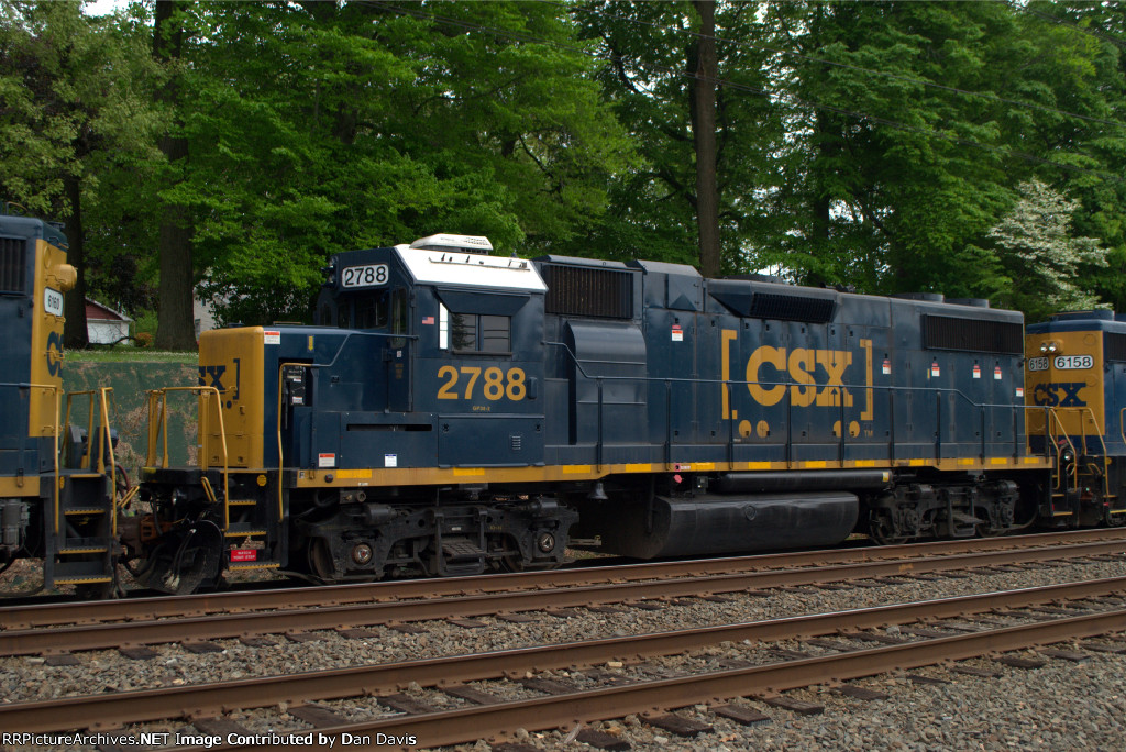 CSX GP38-2 2788 trails on C770-13